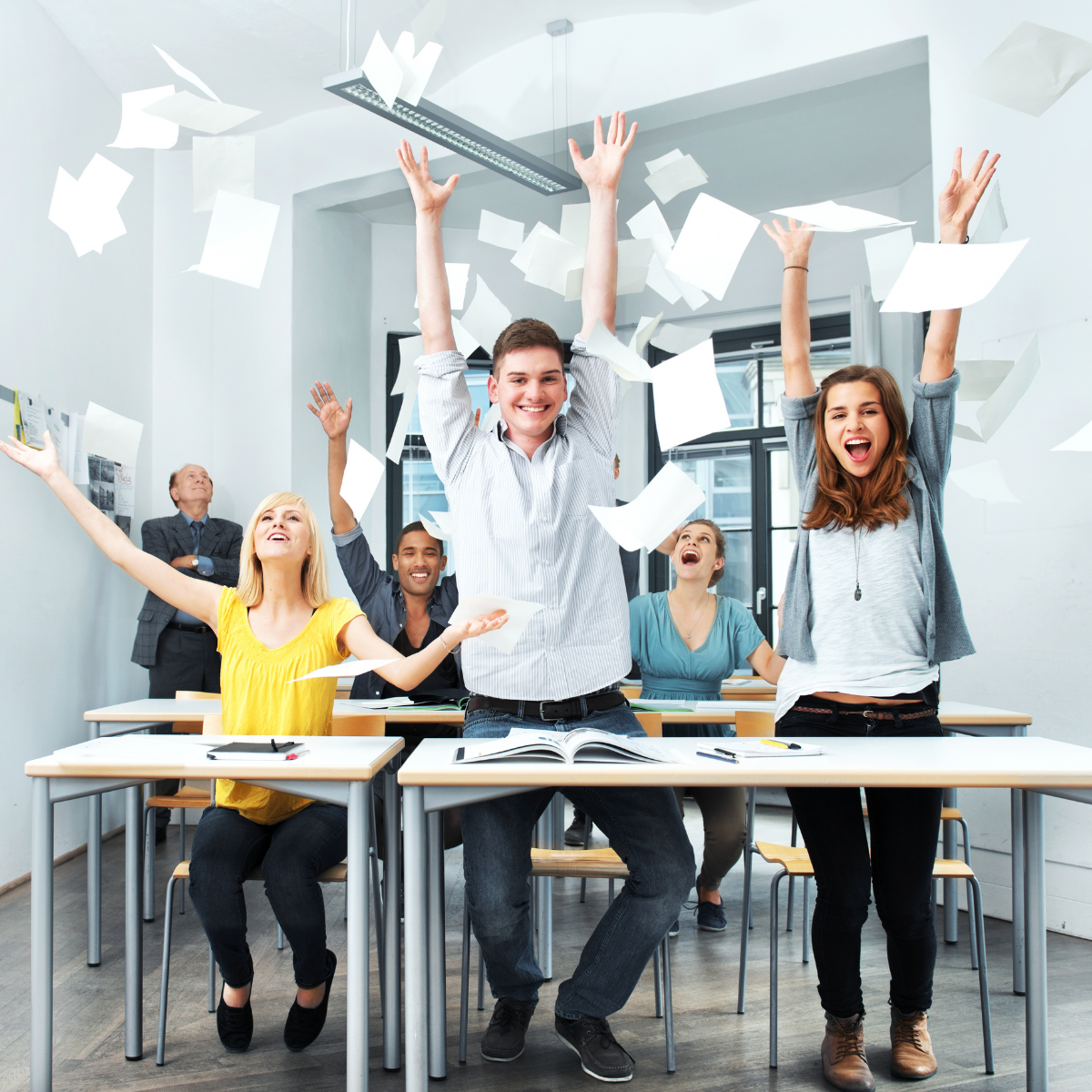 Εκπαιδευτές Σχολείων Δεύτερης Ευκαιρίας - Easy Education